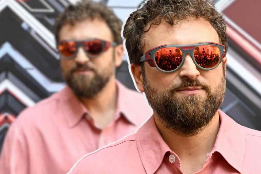 Dargen D'Amico, la foto senza occhiali: si fa fatica a riconoscerlo ...